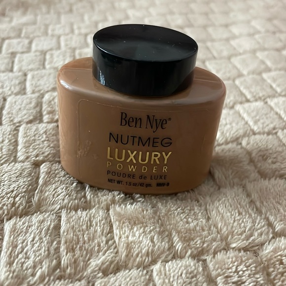Ben Nye | Makeup | Ben Nye Nutmeg Powder | Poshmark
